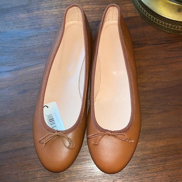 Unsubscribed | Shoes | Unsubscribed Flats | Poshmark